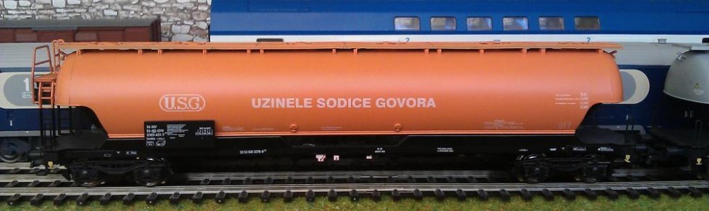 Set vagoane Uackks pentru soda calcinata, Uzinele Sodice Govora CFR ...