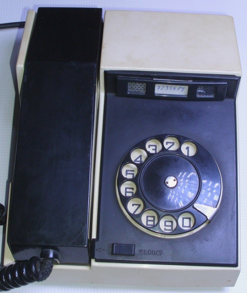 telefon cu disc romanesc anii 70 f. rar de colectie F-1604 placa de ...