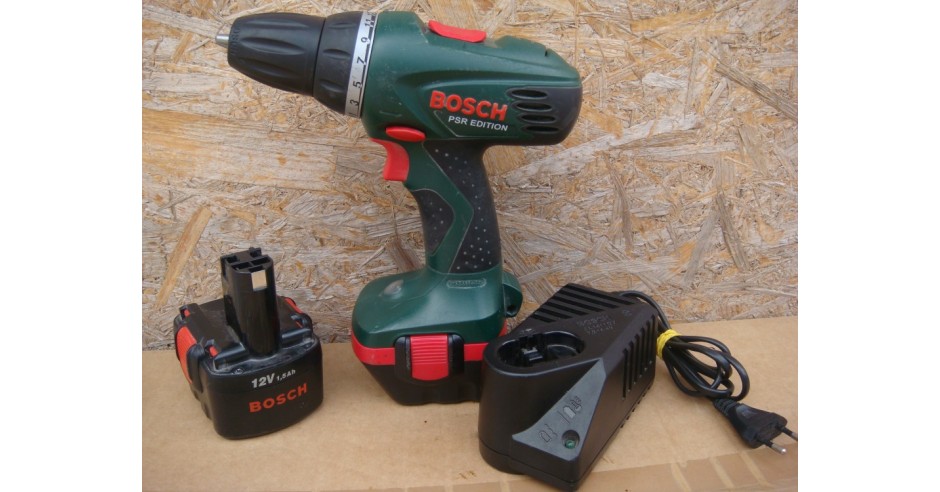 Autofiletanta Bosch D-70745 + 2 ACUMULATORI + INCARCATOR | arhiva Okazii.ro