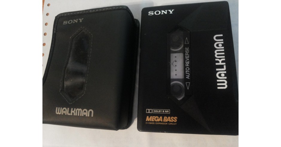 WALKMAN SONY WM-2091 / / walkman vintage sony metalic | arhiva Okazii.ro