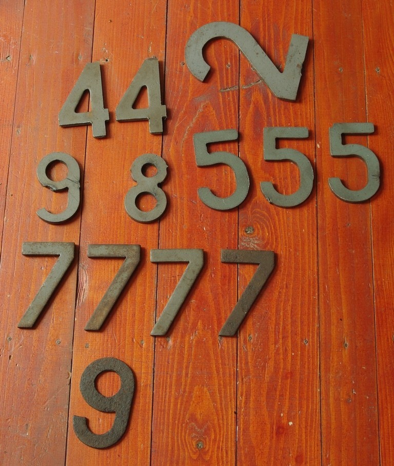 Cifre din metal pentru numere de casa sau alte lucruri frumoase ...