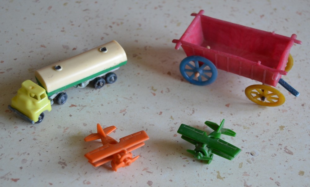 LOT JUCARII VECHI ROMANESTI - Jucarie de colectie stoc epuizat - Okazii