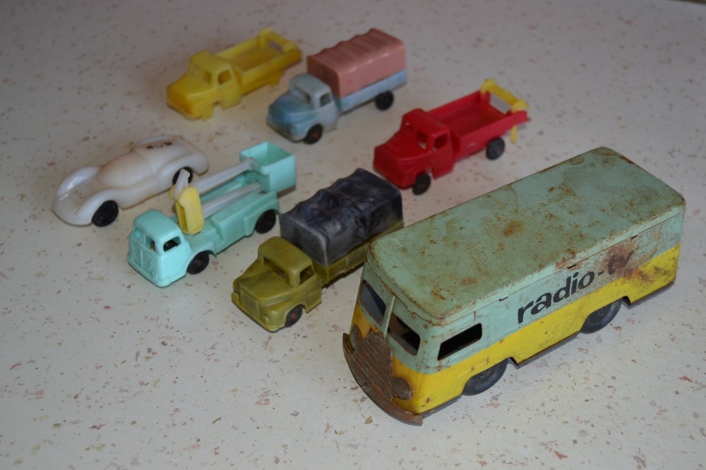 LOT JUCARII VECHI MASINUTE ROMANESTI - Jucarie de colectie stoc epuizat ...