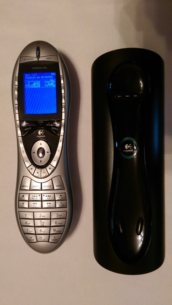 telecomanda logitech harmony 885 | arhiva Okazii.ro
