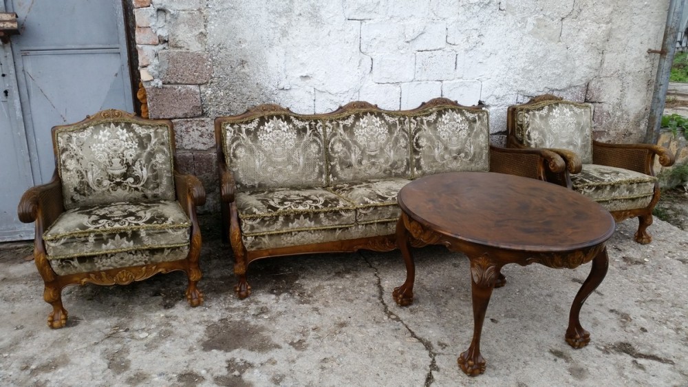 Salon Chippendale, Canapea, 2 fotolii si masa. Lemn de nuc masiv si plus | arhiva Okazii.ro