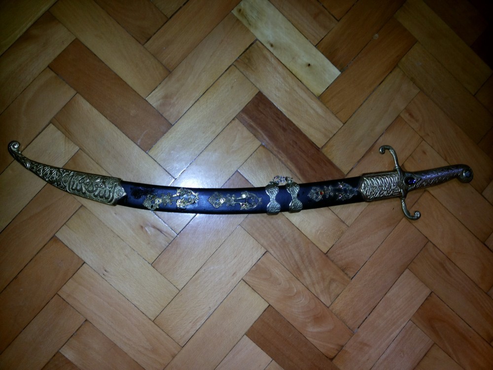Iatagan vechi , turcesc,sabie originala de panoplie ,cu teaca | arhiva ...