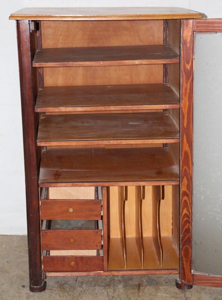 Scrin din lemn masiv si tego; Comoda; Dulap | arhiva Okazii.ro