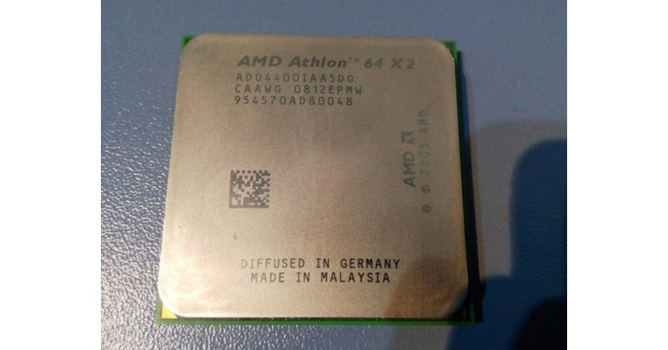 Procesor Dual Core AMD Athlon 64 X2 4400+,2,3Ghz,Socket AM2(Rev G2) | arhiva Okazii.ro
