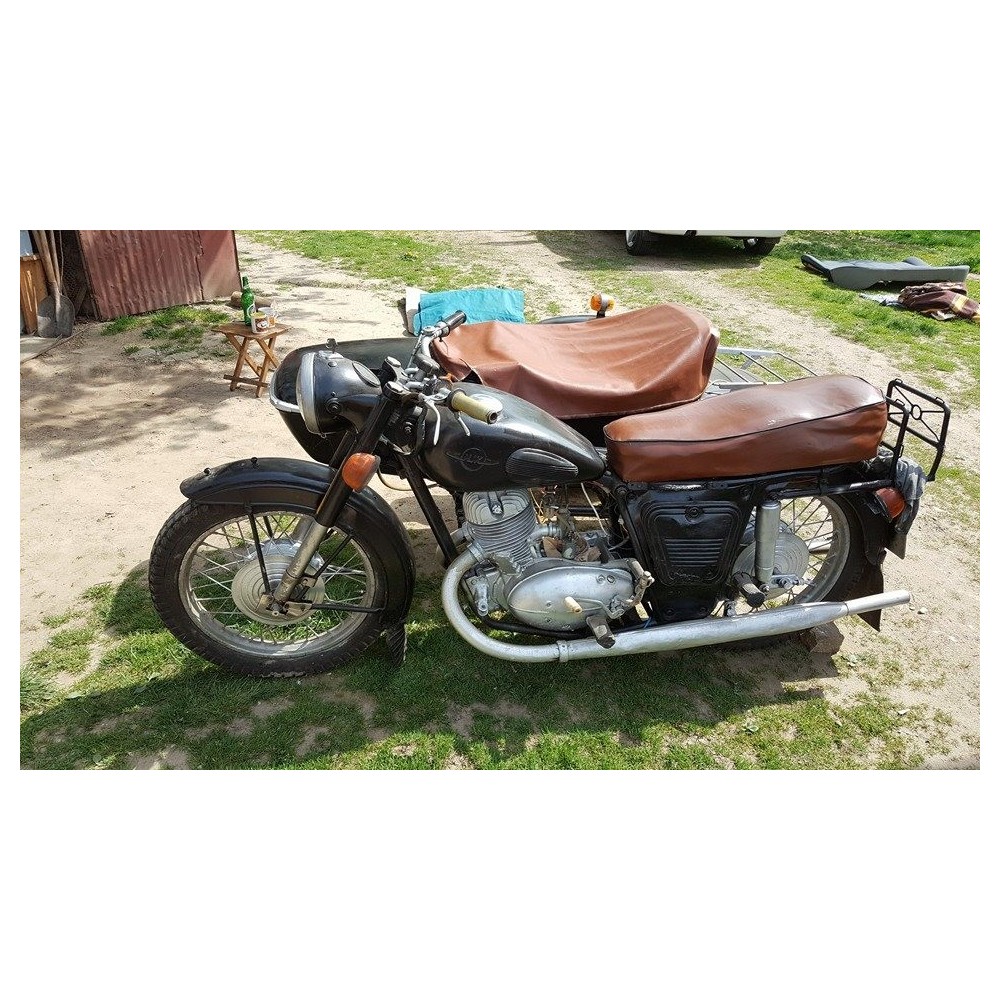 Motocicleta IJ 56 cu atas. | arhiva Okazii.ro