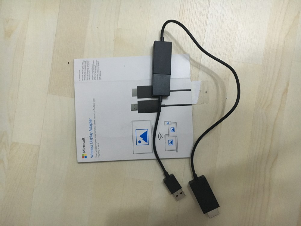 Microsoft Wireless Display Adapter v2 chromecast HDMI | arhiva Okazii.ro