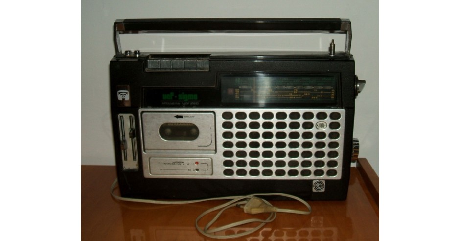 Radiocasetofon rusesc vintage marca VEF - SIGMA model 260, functional ...