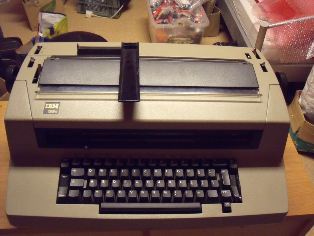 Masina de scris Vitage IBM 196C cu afect (AL) | arhiva Okazii.ro