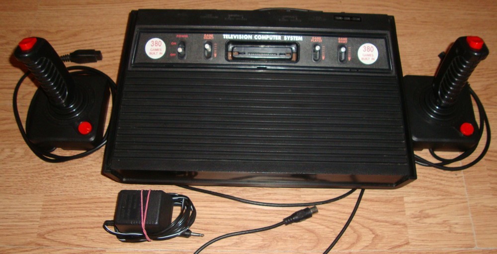 Consola anii 80' Rambo Clona Atari 2600 din perioada Comunista | arhiva ...