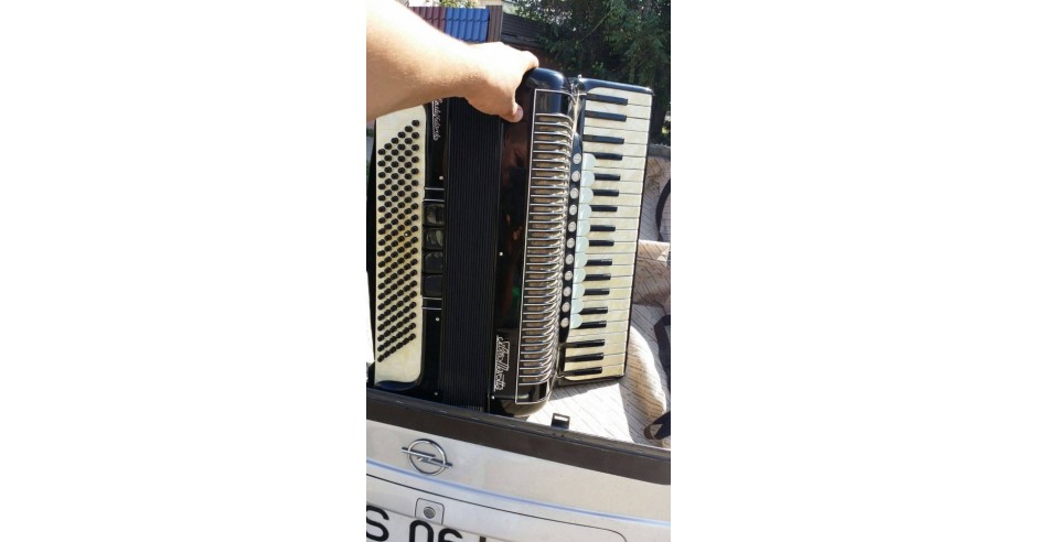 Acordeon Italian Silvio Marotta Castelfidardo cu 120 de basi | arhiva ...