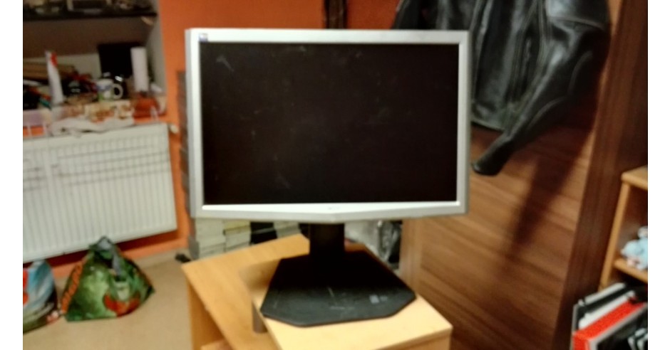 Monitor LCD Acer X203W 20 inch zgariat | arhiva Okazii.ro