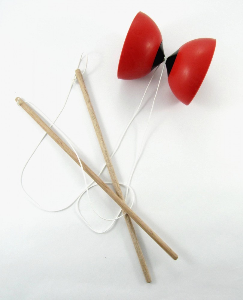 Joc pentru jonglerie ? Diabolo ? Yoyo pentru jonglerie - NOU | arhiva ...