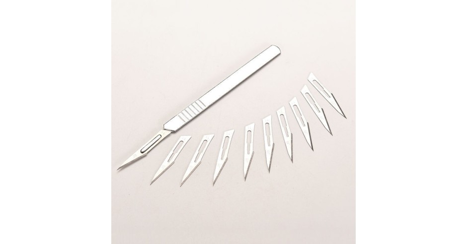 BISTURIU CUTER set bisturiu + 10 lame | arhiva Okazii.ro