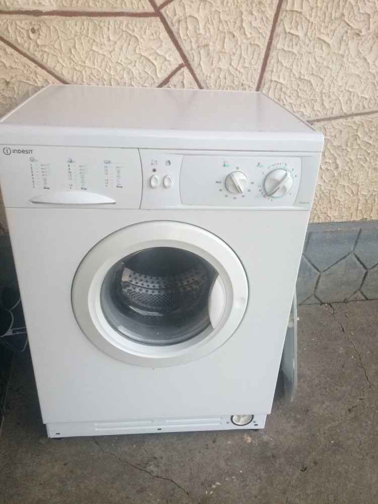 Dezmembrez Masina de spalat Indesit WG 421 TP EX (piese , dezmembrari ...