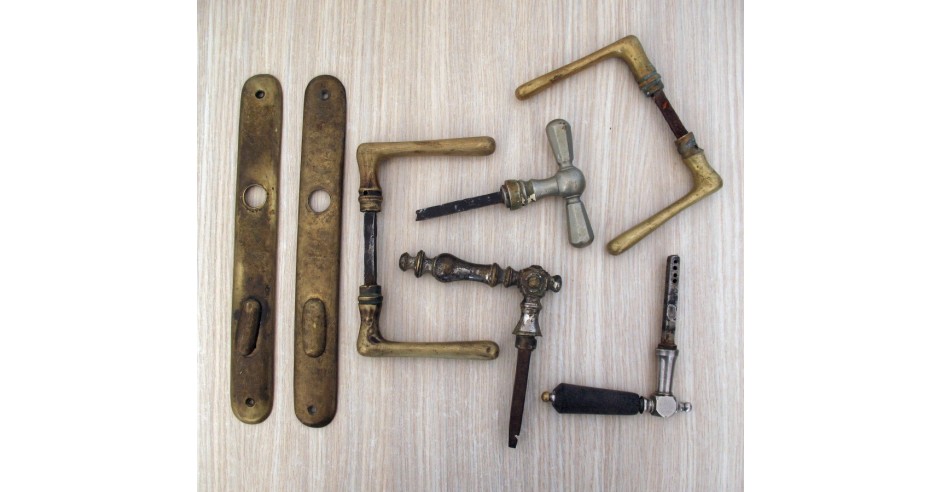 Shilduri , silduri vechi , alama , manere vechi , clanta | arhiva Okazii.ro