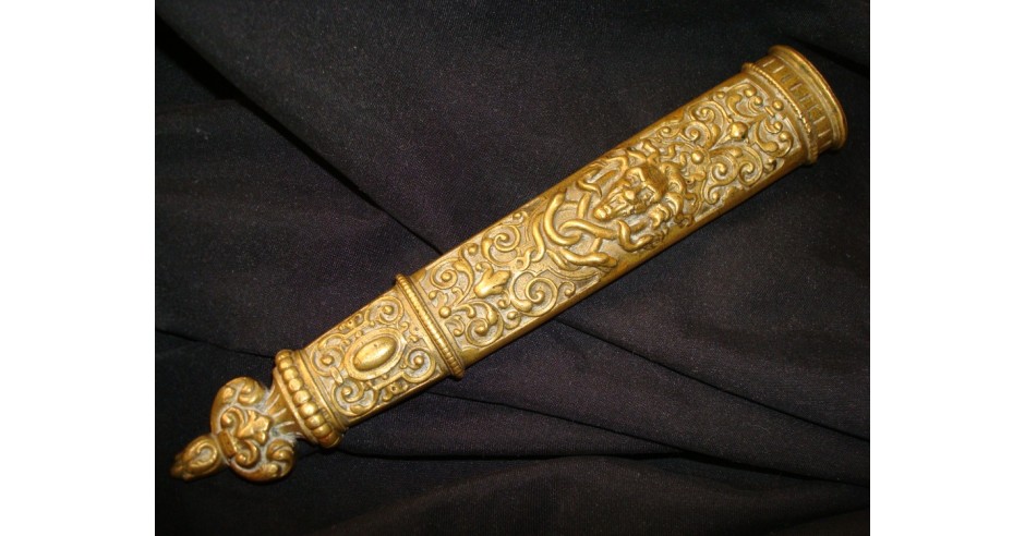 Teaca veche din bronz/alama, pentru cutit/stilet/pumnal/coupe papier ...