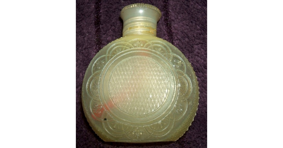 Sticluta 30 ml parfum romanesc cu pulverizator, perioada comunista ...