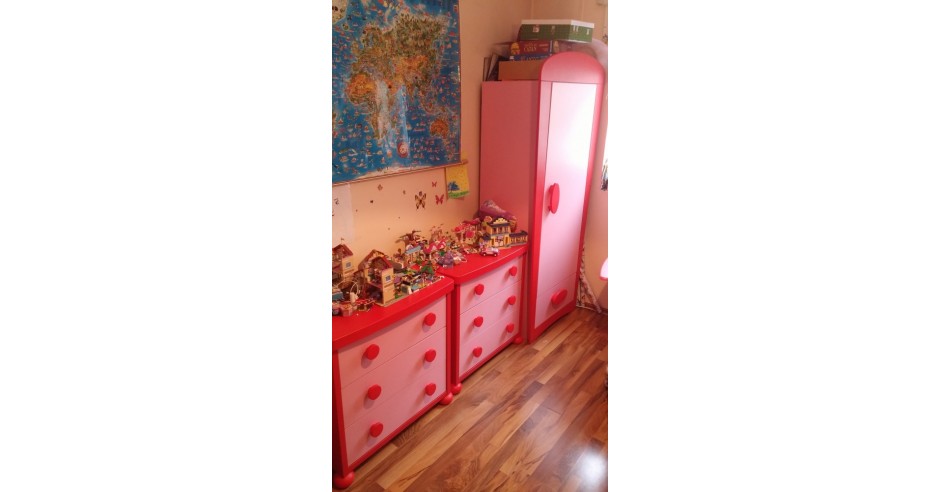 Vand camera copii (fetita) IKEA Mammut: pat+dulap+2comode sau separat ...