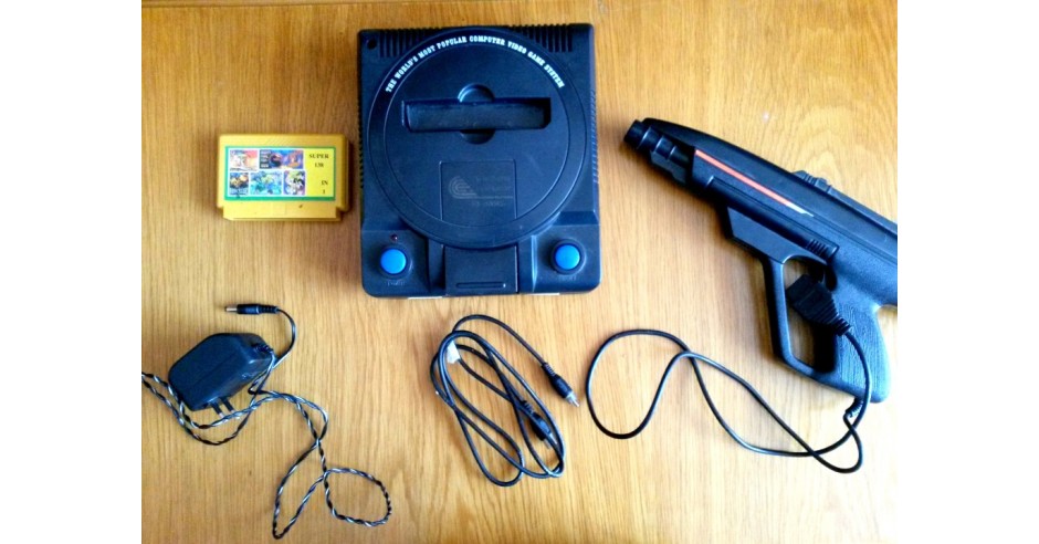 Consola Joc pe Televizor TV Sega TERMINATOR Functionala DISCHETE ANII ...