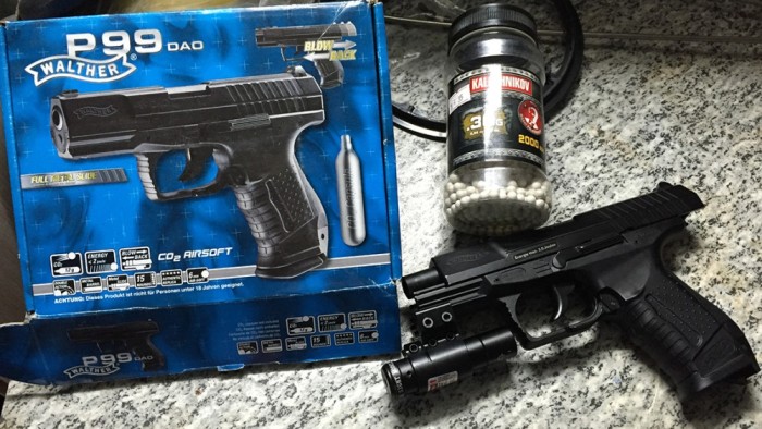 WALTHER P99 DAO CO2 Umarex - Airsoft CO2 + Modul laser | arhiva Okazii.ro