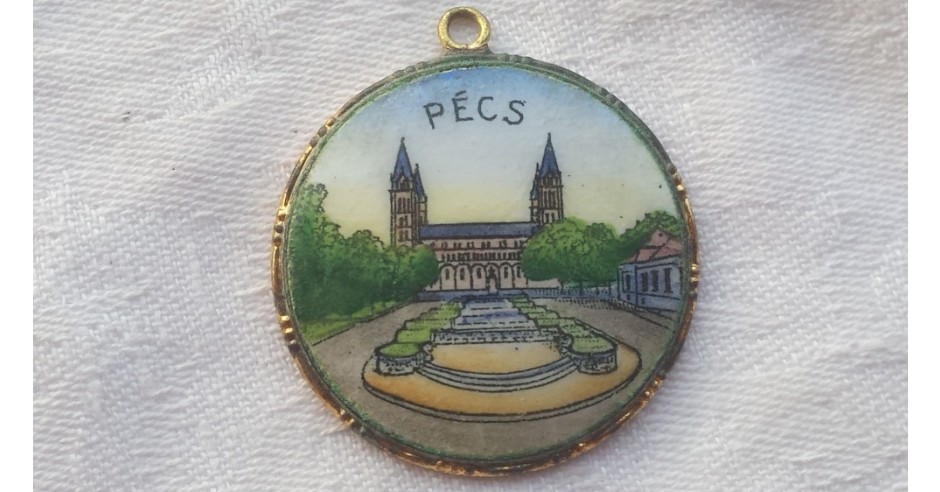 MEDALION cu PORTELAN vechi UNGARIA oras PECS manopera EXCEPTIONALA de ...