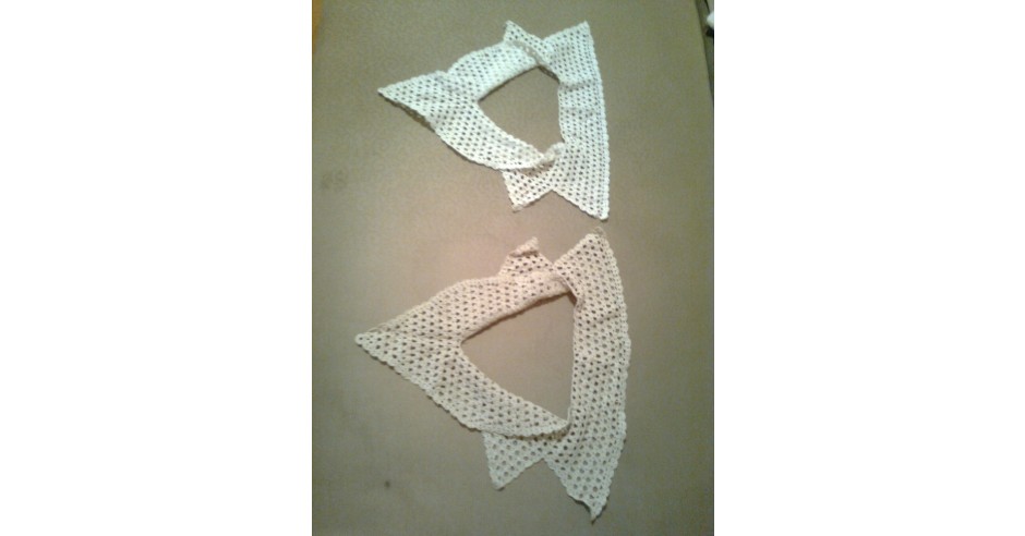 PLATCA / GULER CROSETAT MANUAL DIN MACRAME ( 2 buc. ) | arhiva Okazii.ro