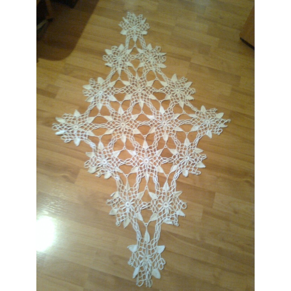 FATA DE MASA CROSETATA MANUAL DIN MACRAME ( LASETA ) | Okazii.ro