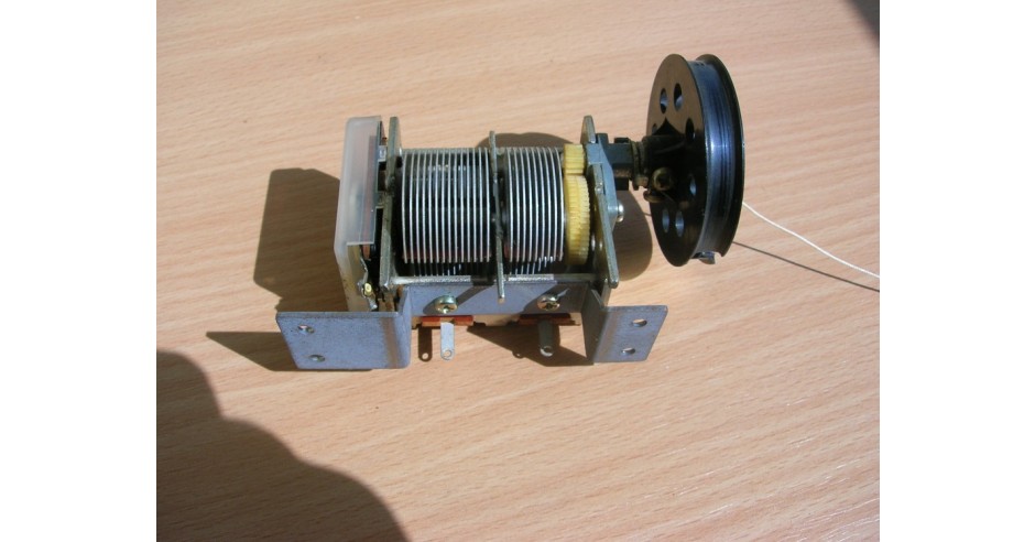 condensator variabil ALPS | arhiva Okazii.ro