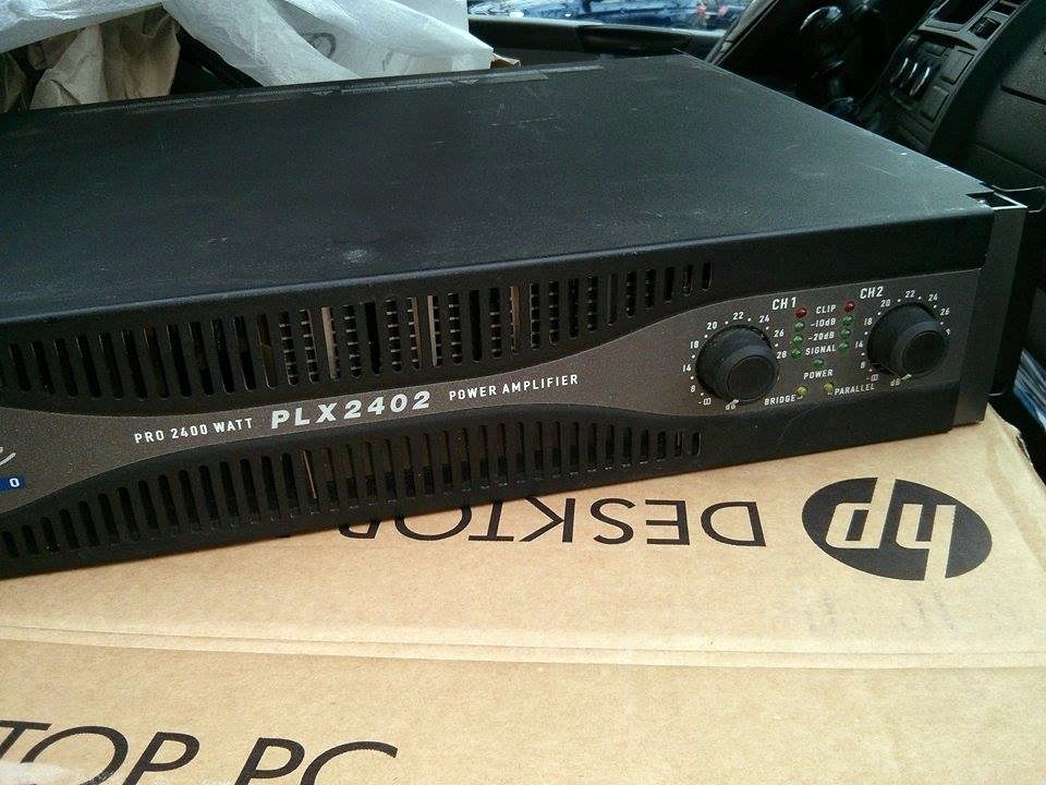 Vand amplificator QSC PLX2402 (ca Dynacord, Crown, Crest, Lab Gruppen ...