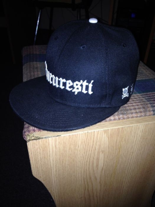 sapca porc bucuresti deliric rap | arhiva Okazii.ro