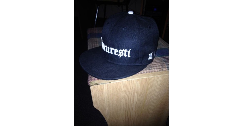 sapca porc bucuresti deliric rap | arhiva Okazii.ro