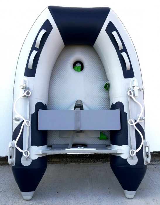 Barca pneumatica HYPALON - chila gonflabile si placa motor | arhiva ...