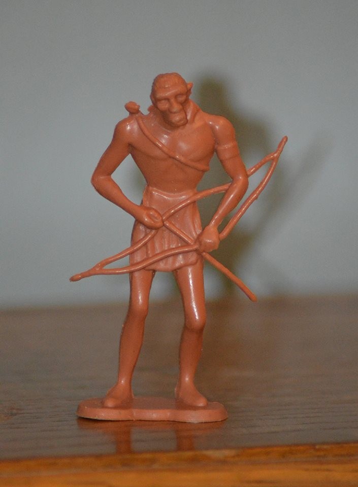 Figurina jucarie plastic om - maimuta cu arc, arcas, 9.5cm, om de ...