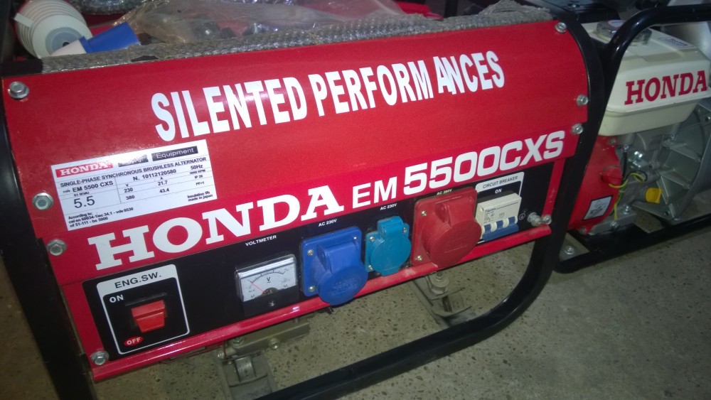 Vand Generator Honda EM 5500 CXS si Pompa Apa Honda WT 40X! Noi, in ...