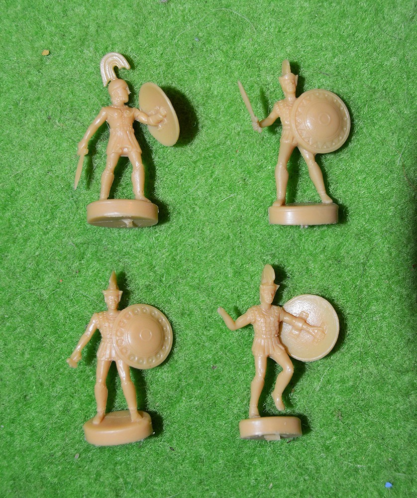 #17 Lot 4 figurine soldati romani armata romana, 3cm, plastic, colectie ...