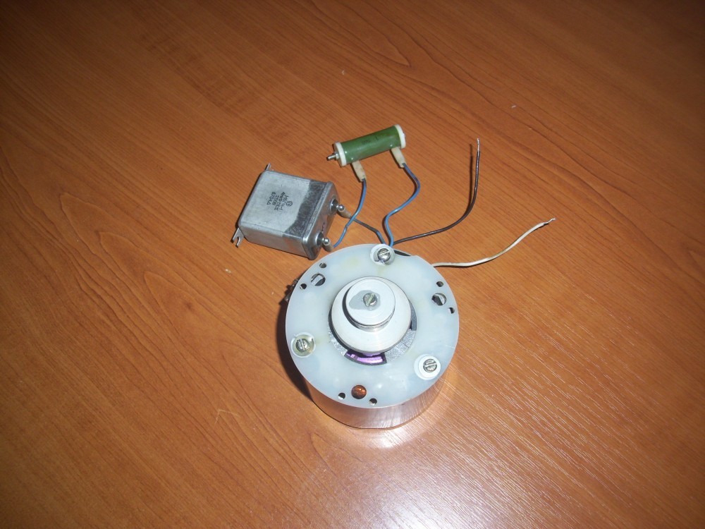 Motor magnetofon rusesc KASHTAN 1 alimentare la 220Vca | arhiva Okazii.ro