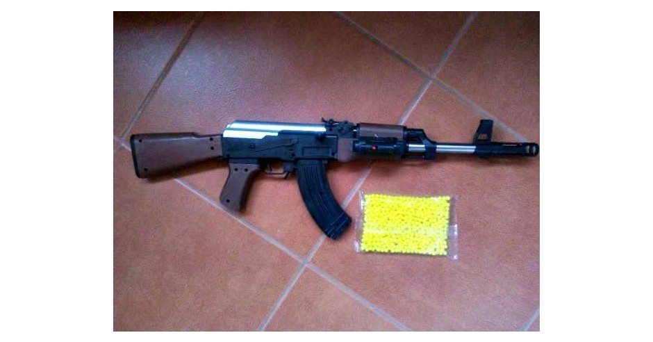 PUSCA MITRALIERA AK47 REPLICA 6MM CALIBRU,TEAVA METALICA,LASER ...