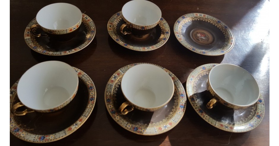 Servicu, set cescute cu farfurioare de cafea, portelan vintage Austria ...