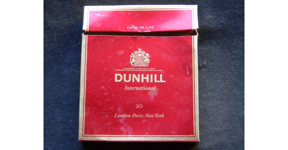 Cutie tigari DUNHILL 1970 | arhiva Okazii.ro