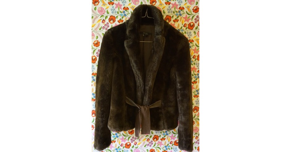 Haina dama de blana artificiala ZARA | arhiva Okazii.ro