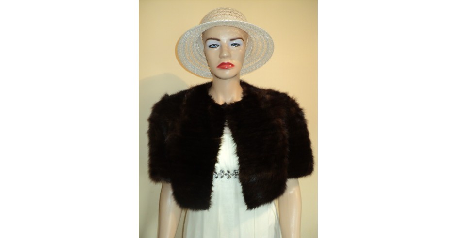 CAPA / ETOLA / BOLERO DIN BLANA DE NURCA / VIZON , CU MANECA 3/4 ...