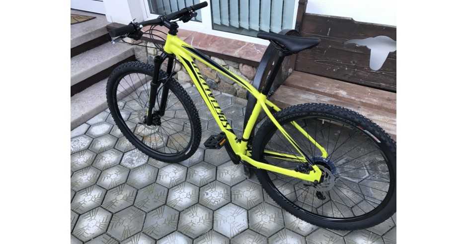 Bicicleta Specialized RockHopper 2017 | arhiva Okazii.ro