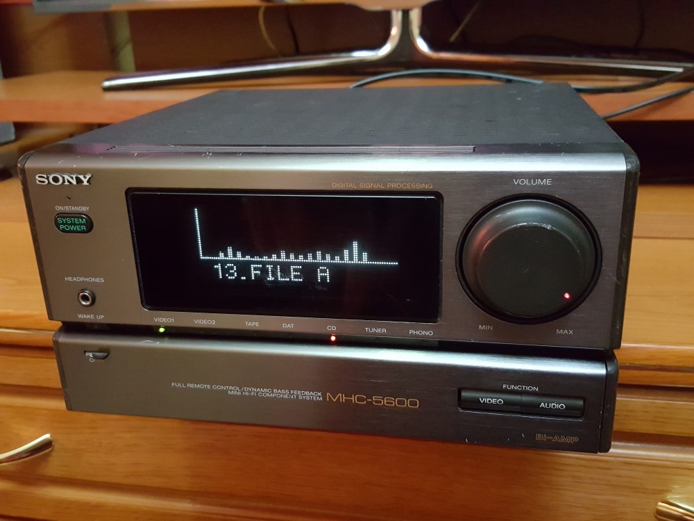 Amplificator SONY MHC 5600-intrare optica | arhiva Okazii.ro