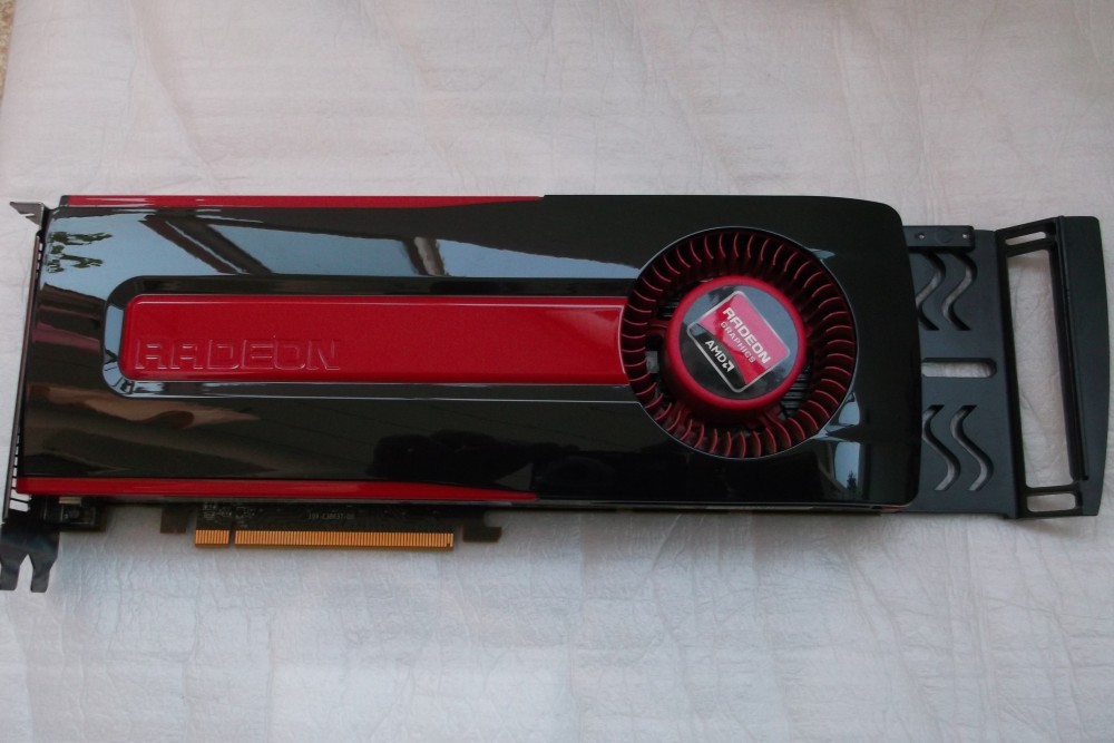 AMD HD 8950 OEM 3gb ddr5 / 384 bits DX11 Hdmi Gaming | arhiva Okazii.ro