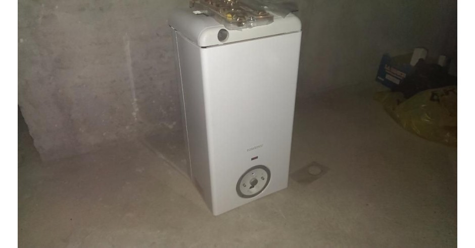 Centrala pe gaz Riello Residence KIS 24 kW | arhiva Okazii.ro