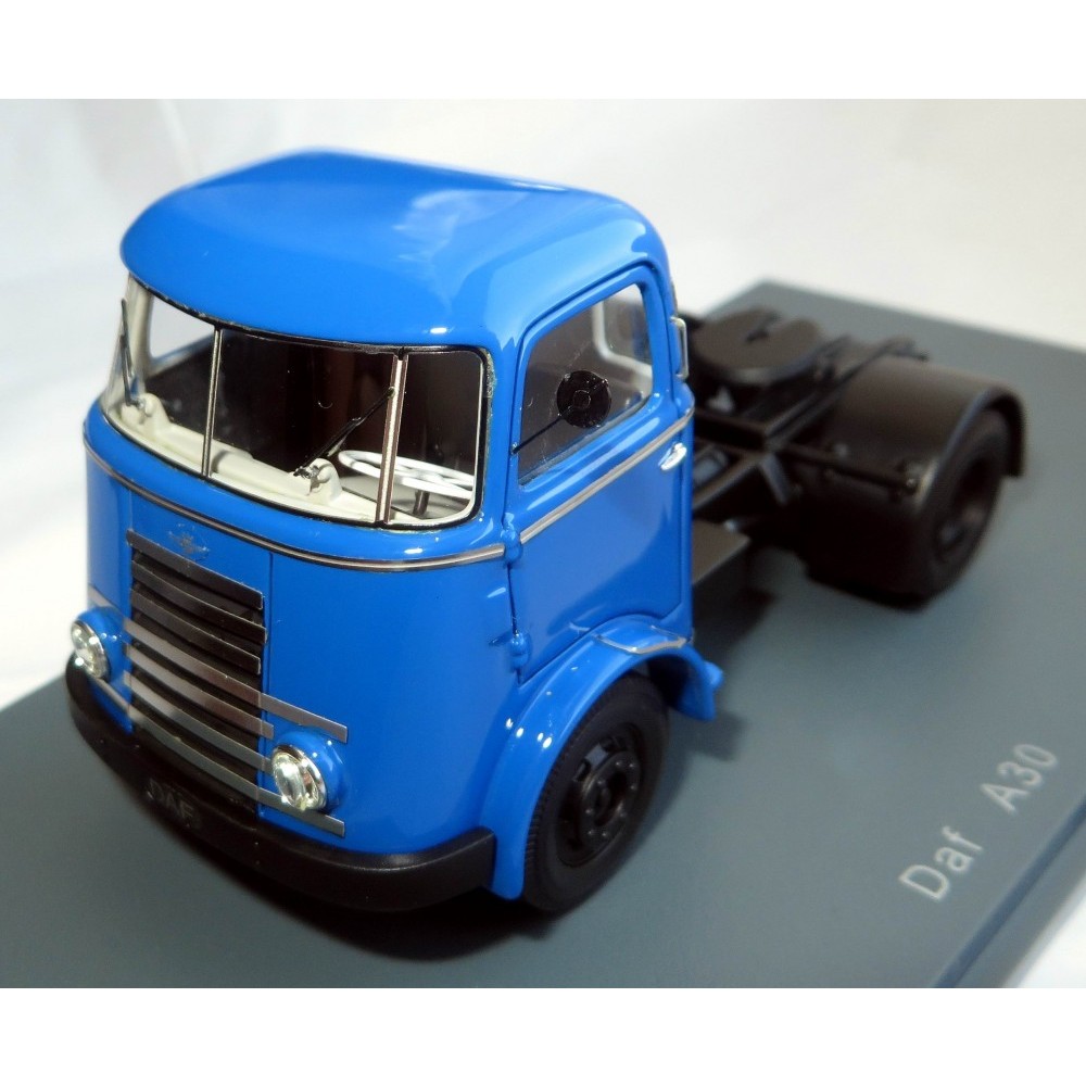 NEO camion DAF A30 albastru 1950 1:43 | Okazii.ro